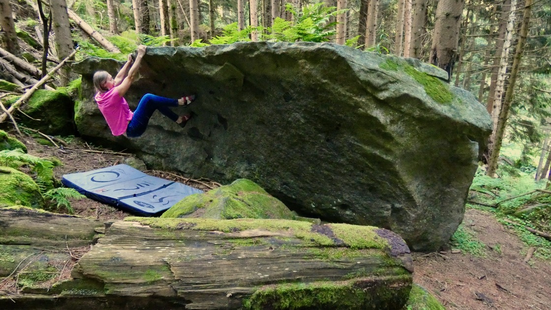 Bouldering in Val Daone | Climbing Guidebook with all info