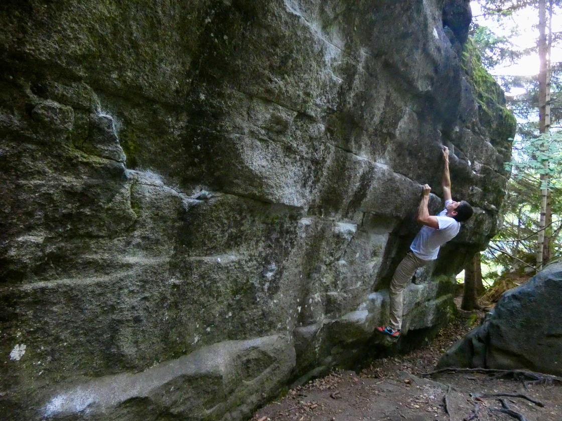 Bouldering in Val Daone | Climbing Guidebook with all info