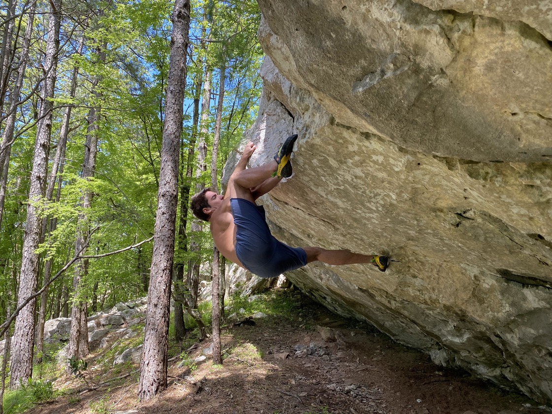 Climbing Guidebook of Montenegro with Destination Info