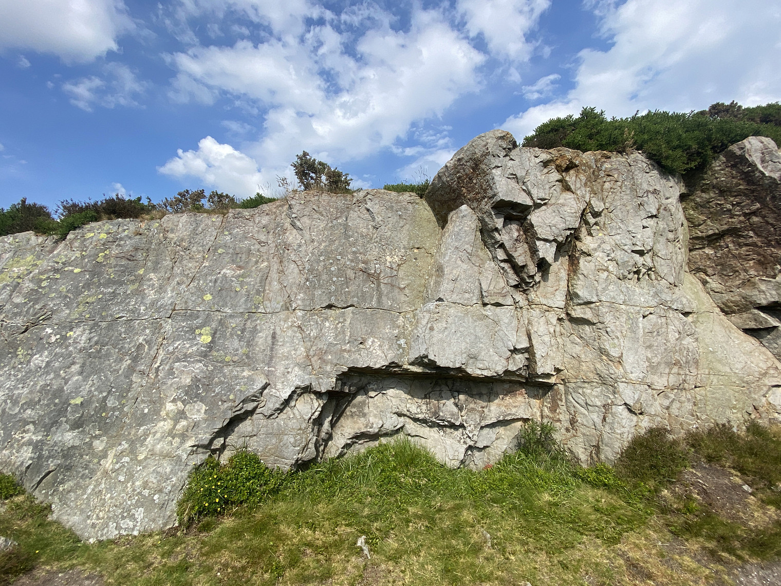Traverse under main roof at Roof Section, Waun-Y-Llyn (Hope Mountain)